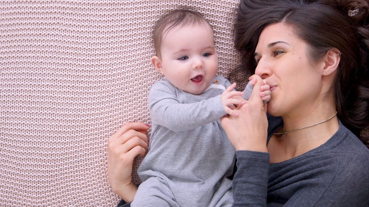 7 Tips To Care For Your Baby's Skin - UsParenting.com