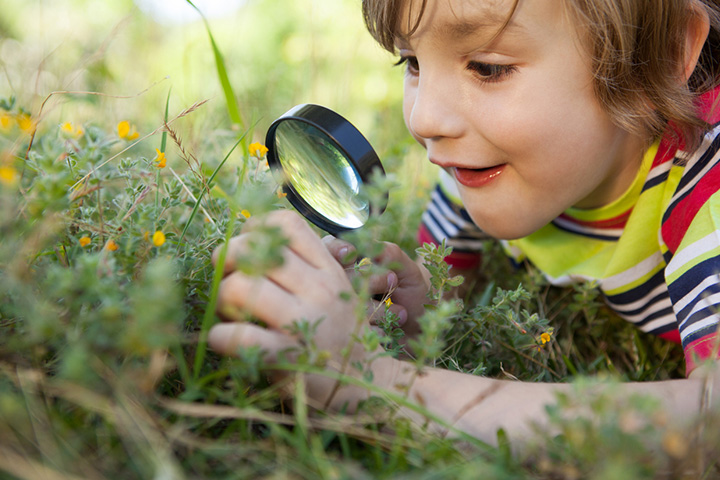 20 Best Tips To Encourage Curiosity In Children - UsParenting.com