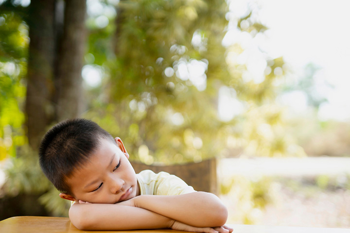 Absence Seizures In Child: Causes, Symptoms, And Treatment ...