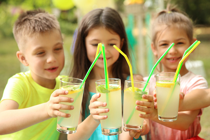 5 Easy Homemade Lemonade Recipe For Kids - UsParenting.com