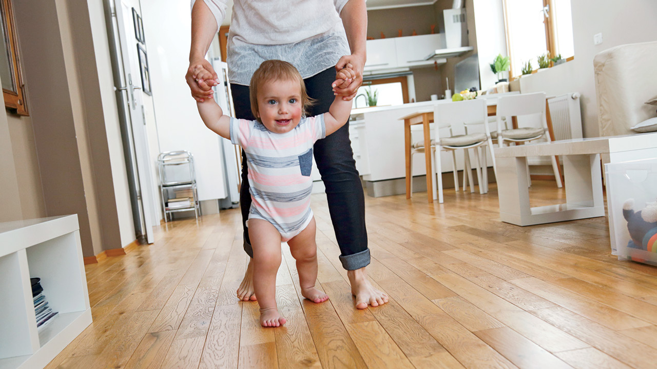 When Do Babies Start Walking? Your Guide To Baby’s First Steps ...